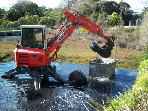 Nine Different Excavator Types & Their Uses