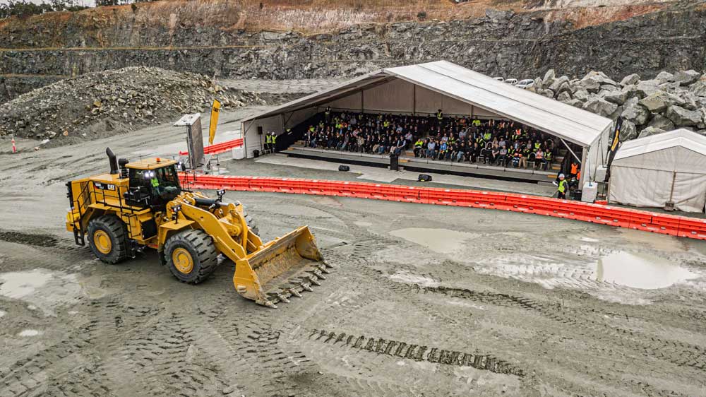 Caterpillar Launch New Innovative Wheel Loaders at Perth Event